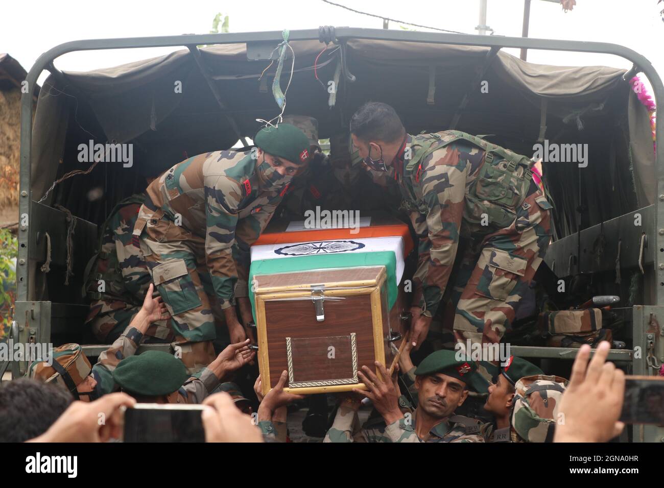 Shopian, India. 23rd Sep, 2021. Indian army personnel's carrying out ...