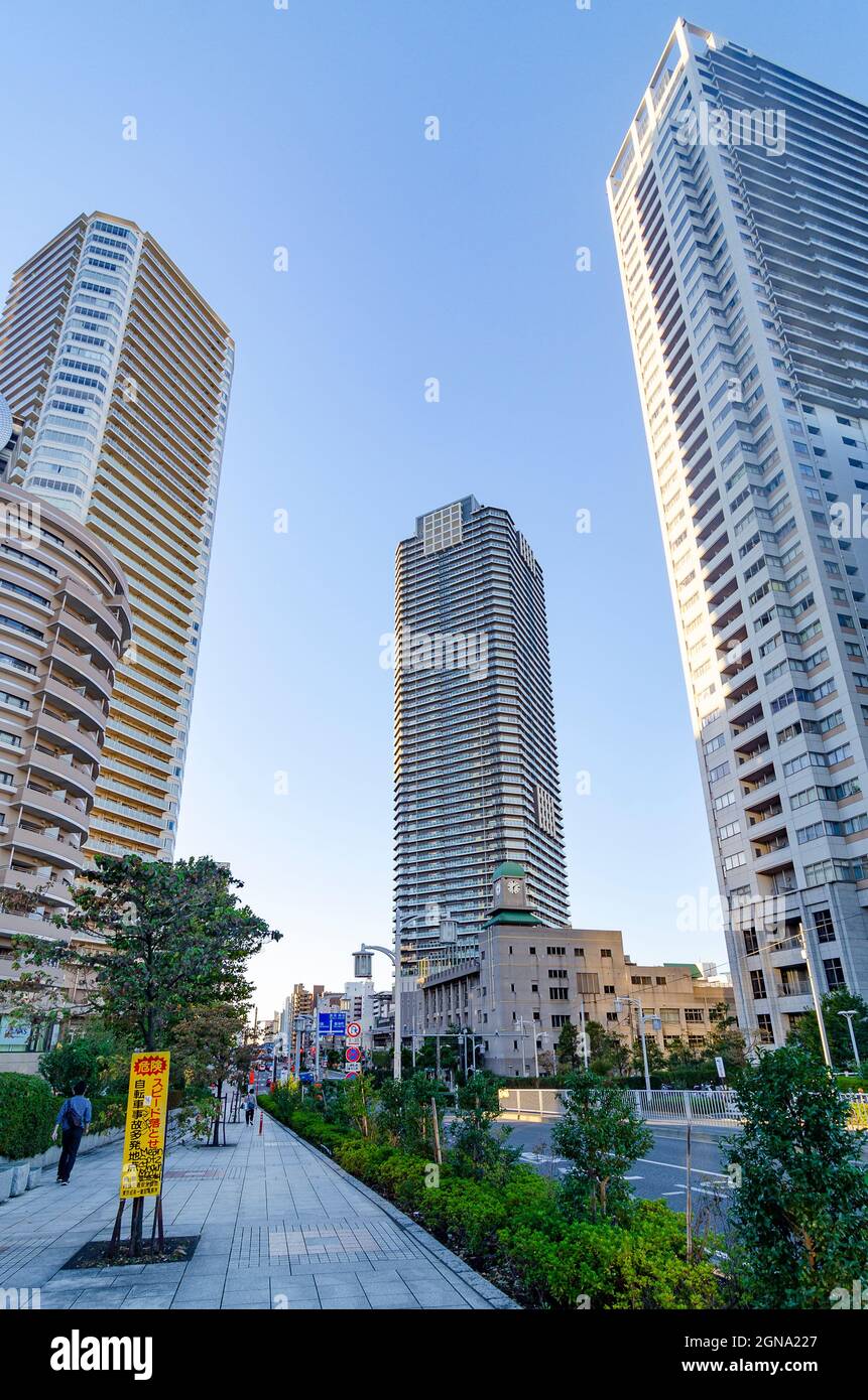 Tokyo street scenes, Urban architecture, Cityscape, Modern buildings, Tokyo skyline, Street ...