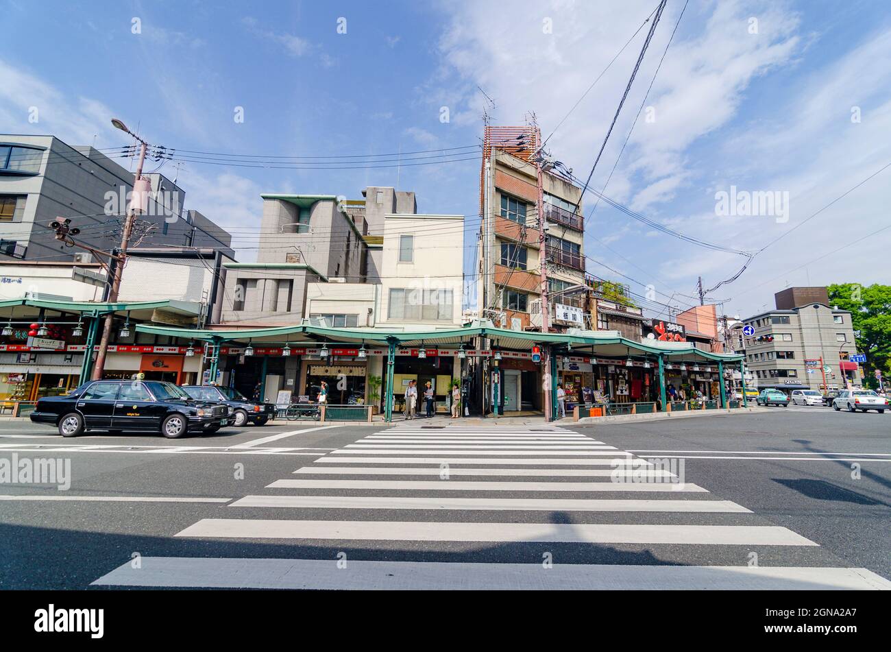 Kyoto street scenes, Traditional architecture, Historic neighborhoods ...