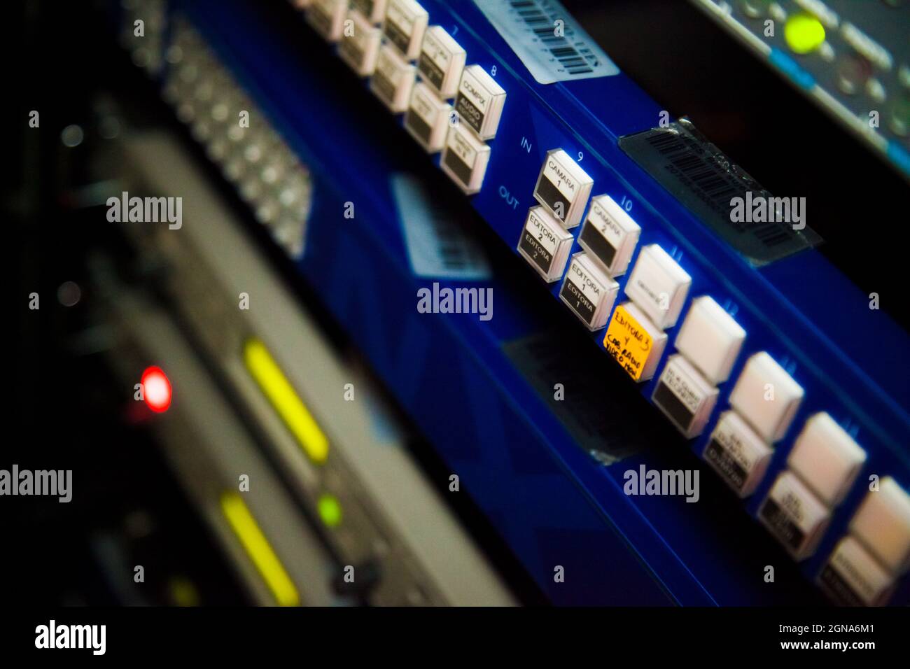 Black switcher hi-res stock photography and images - Alamy