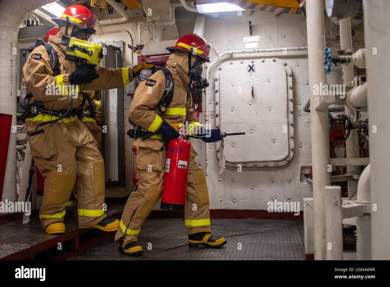 Engine room fire drill hi-res stock photography and images - Alamy