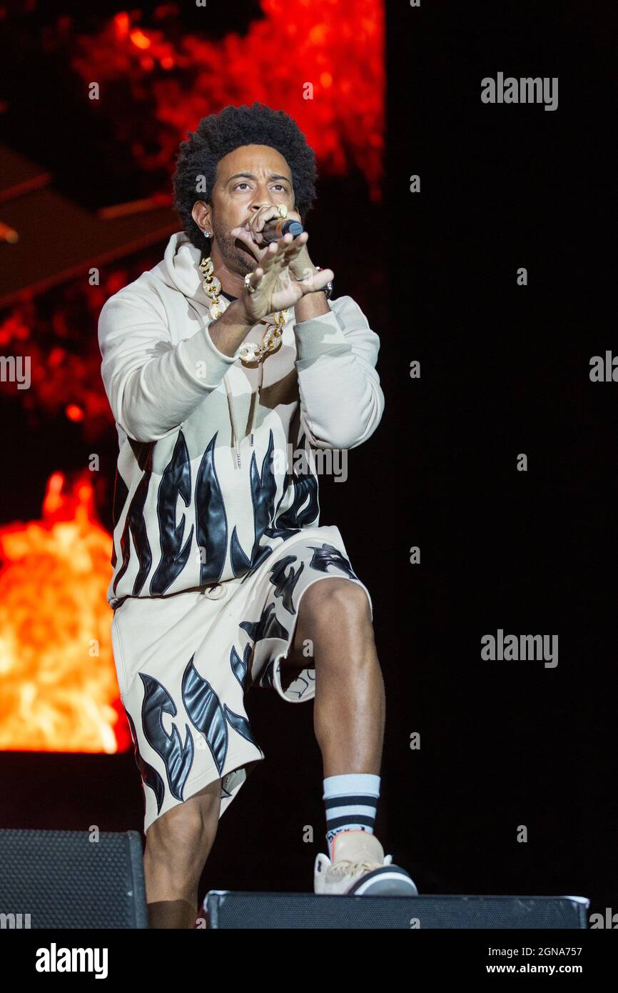 Ludacris christopher bridges hi-res stock photography and images - Alamy