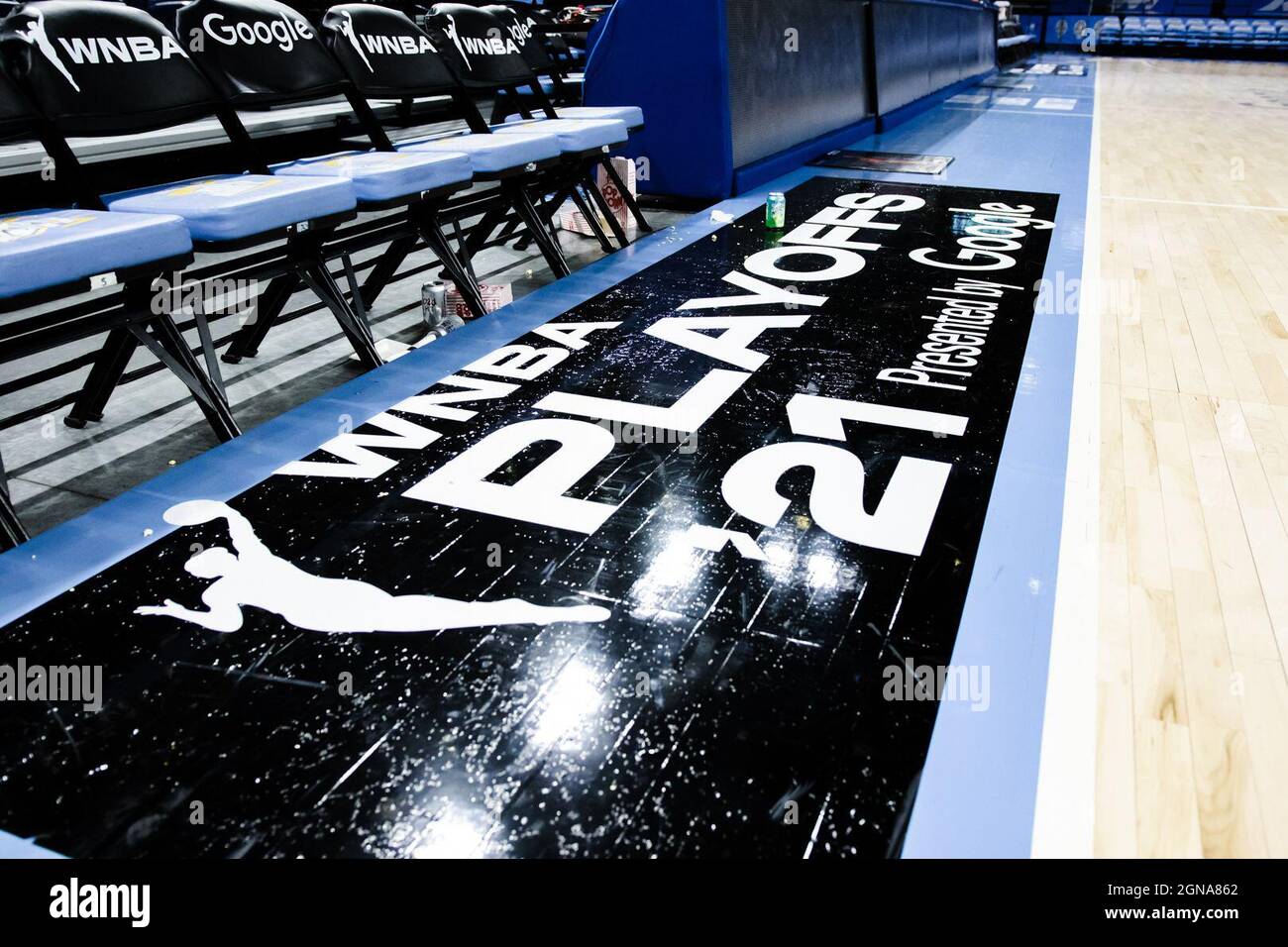 Wnba live hi-res stock photography and images - Alamy