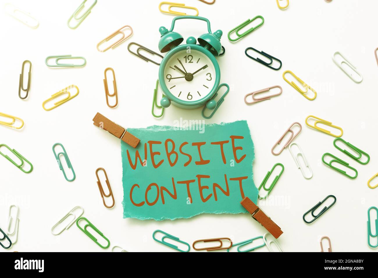 Sign displaying website content hi-res stock photography and images - Alamy