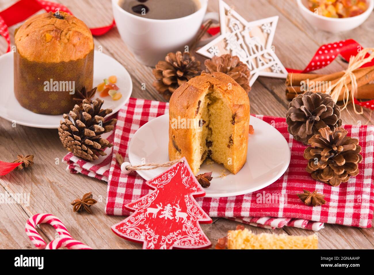 Panettone Christmas cake Stock Photo - Alamy