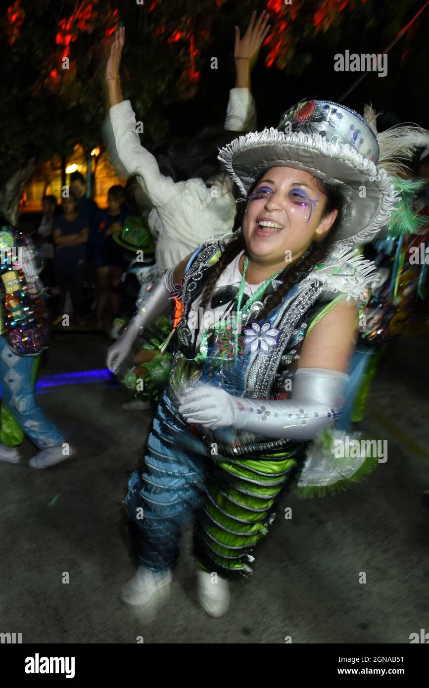 Murga "Los Amanecidos de Palermo" durante los desfiles de Carnaval en ...