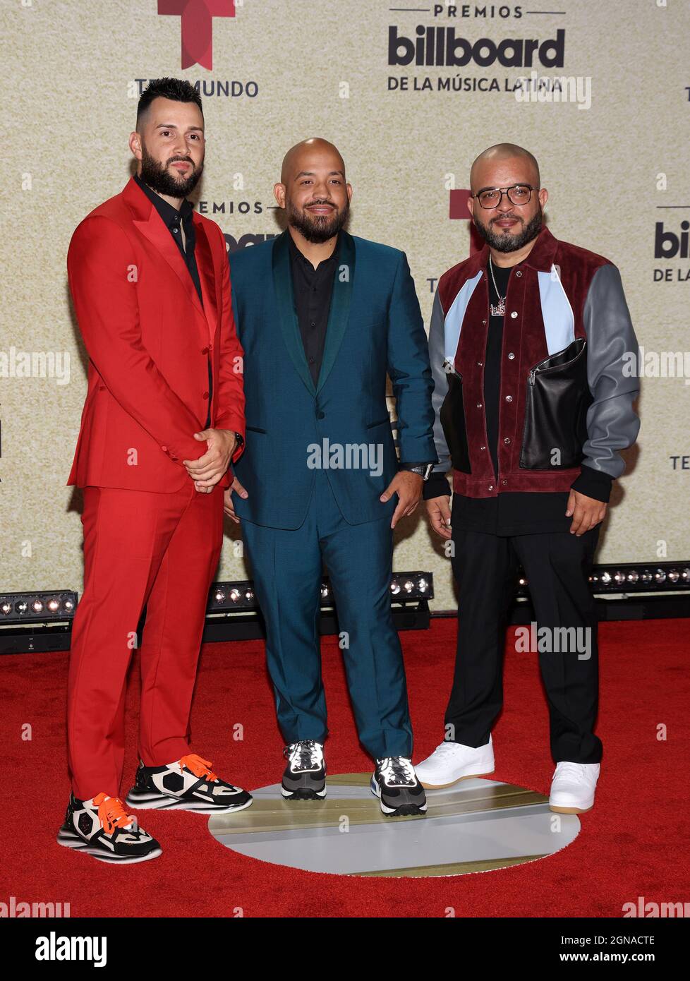 Los legendarios hi-res stock photography and images - Alamy