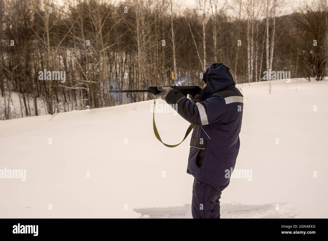 Shotgun smoke hi-res stock photography and images - Alamy
