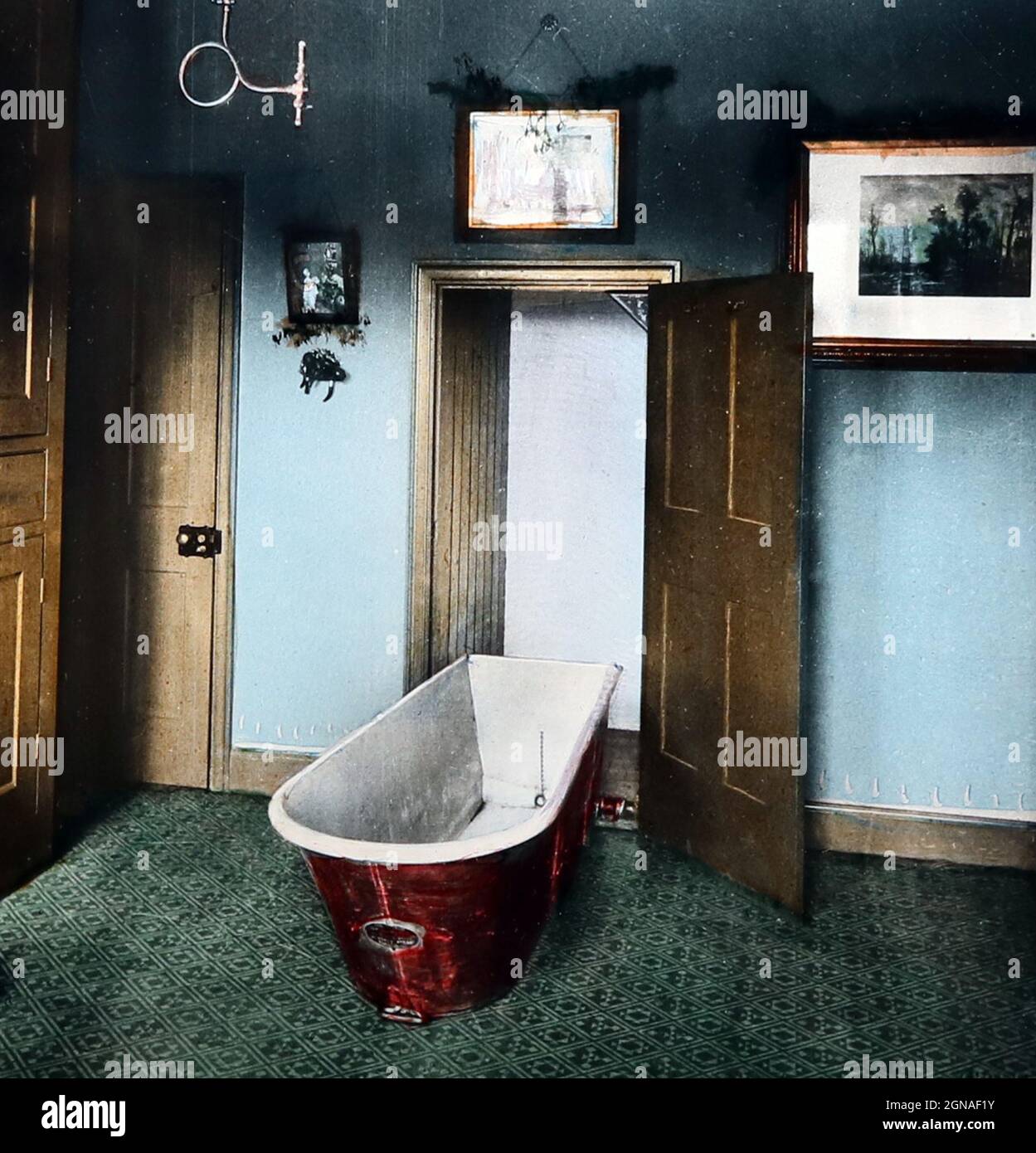 A cabinet bath in a Bournville house, early 1900s Stock Photo - Alamy