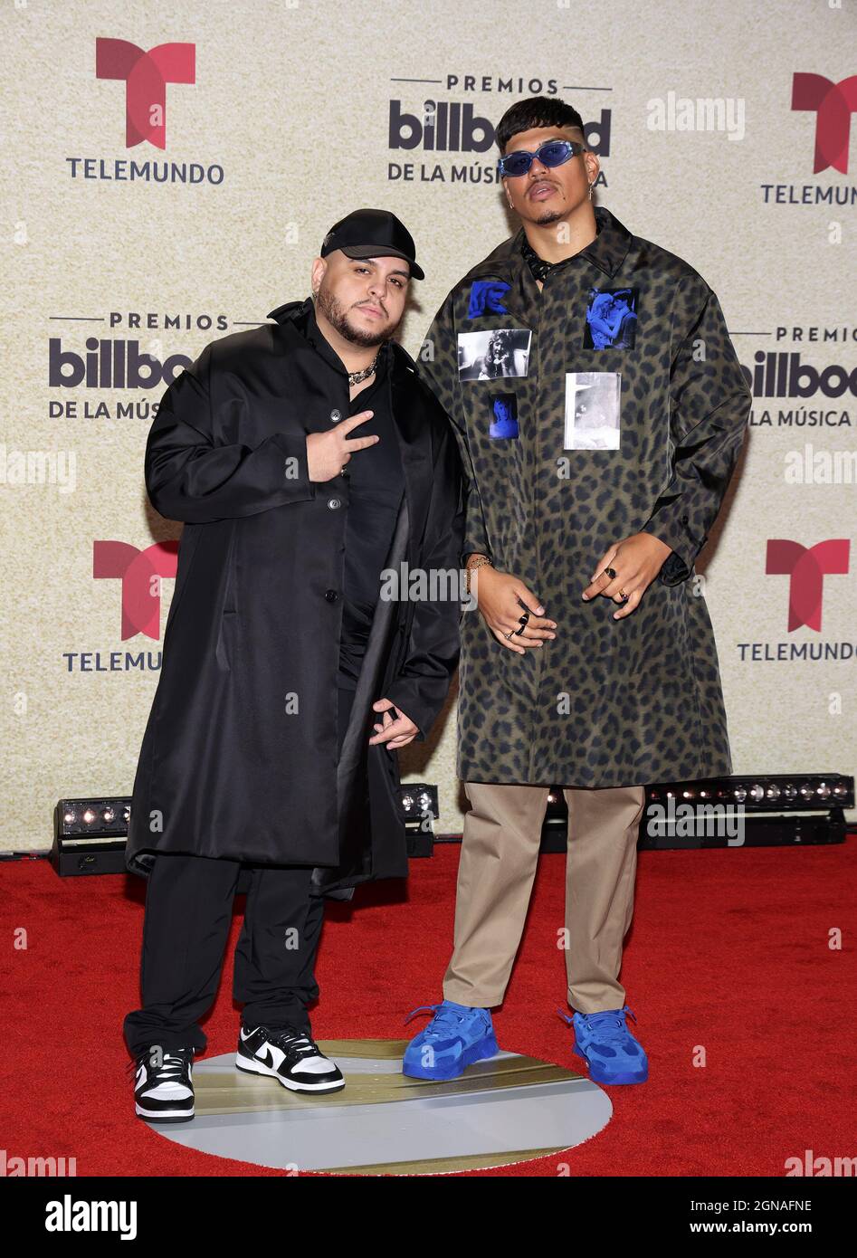 PREMIOS BILLBOARD DE LA MÚSICA LATINA 2021 -- Subelo Neo on the red ...