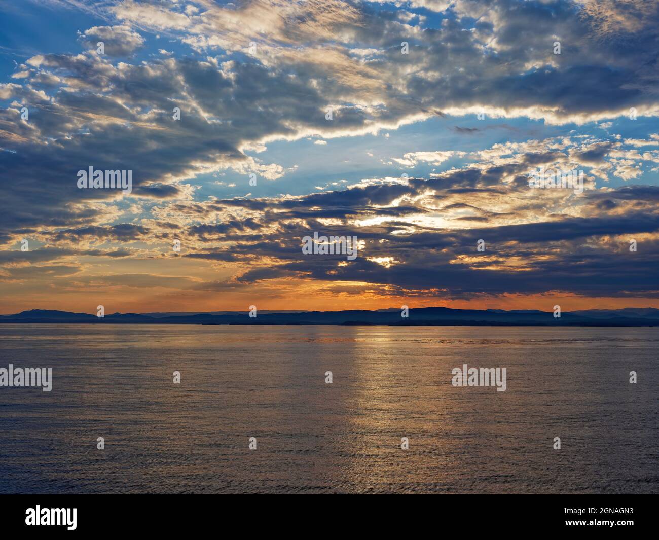 Benign sunrise hi-res stock photography and images - Alamy
