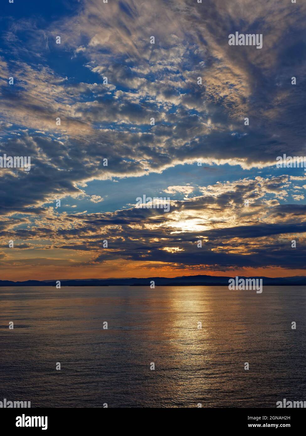 Benign sunrise hi-res stock photography and images - Alamy