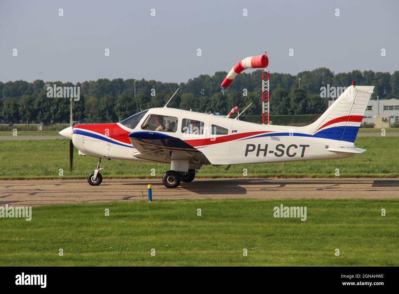 PH-SCT P28A Piper PA-28-161 Warrior II of Vliegclub Flevo at Lelystad ...