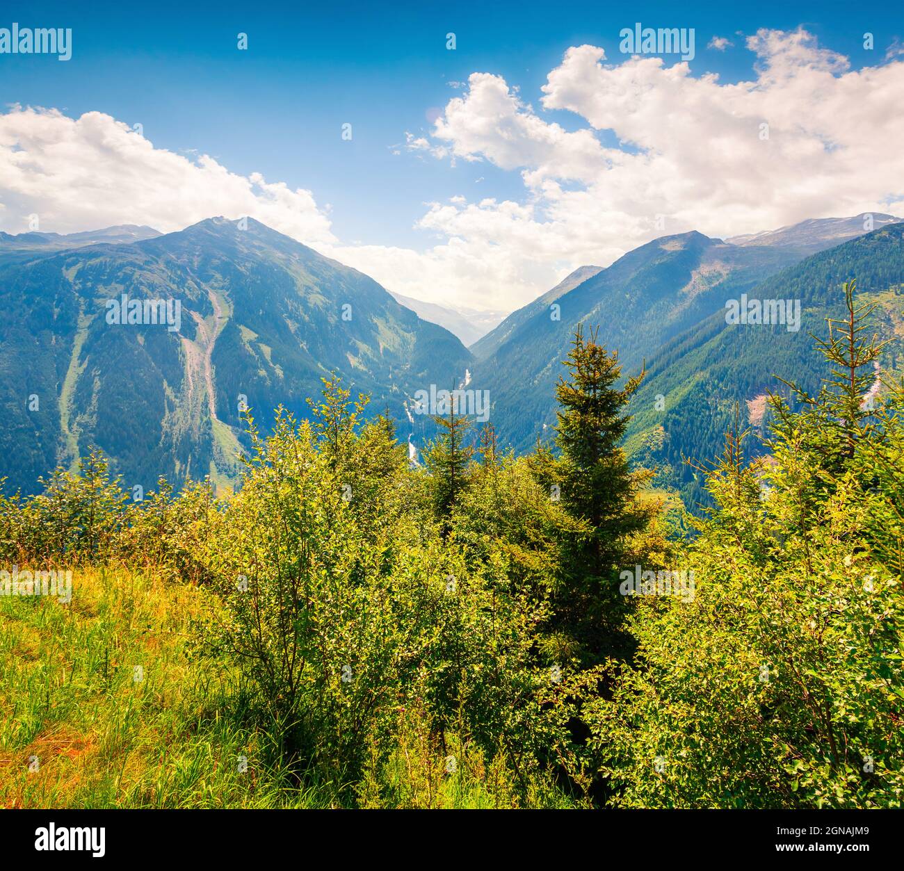 Sunny morning view from Gerlos pass of Acshelkopf mountain range ...