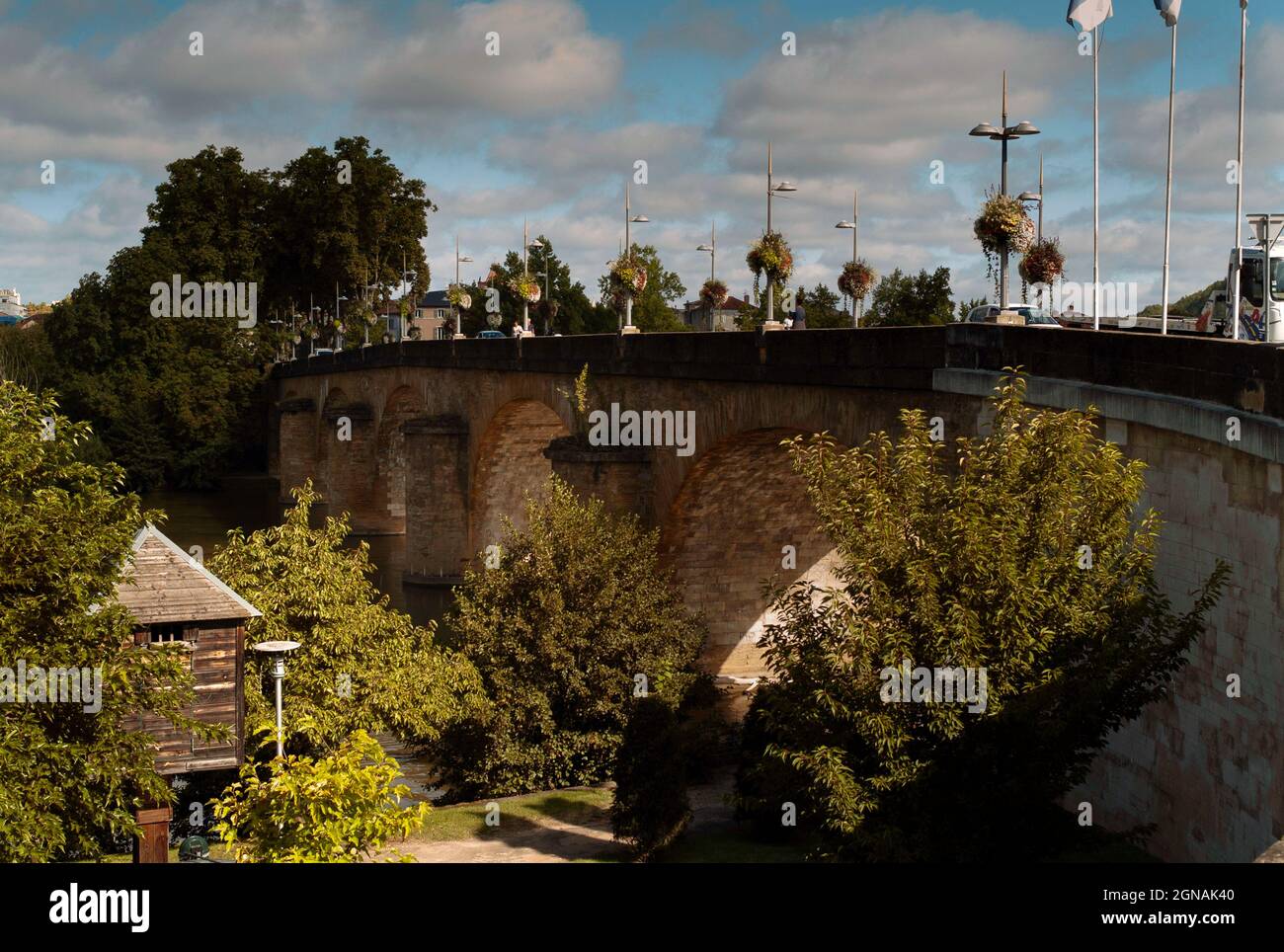 Pont Louis Philippe / Bridge over the River Lot,Cahors, France Stock ...
