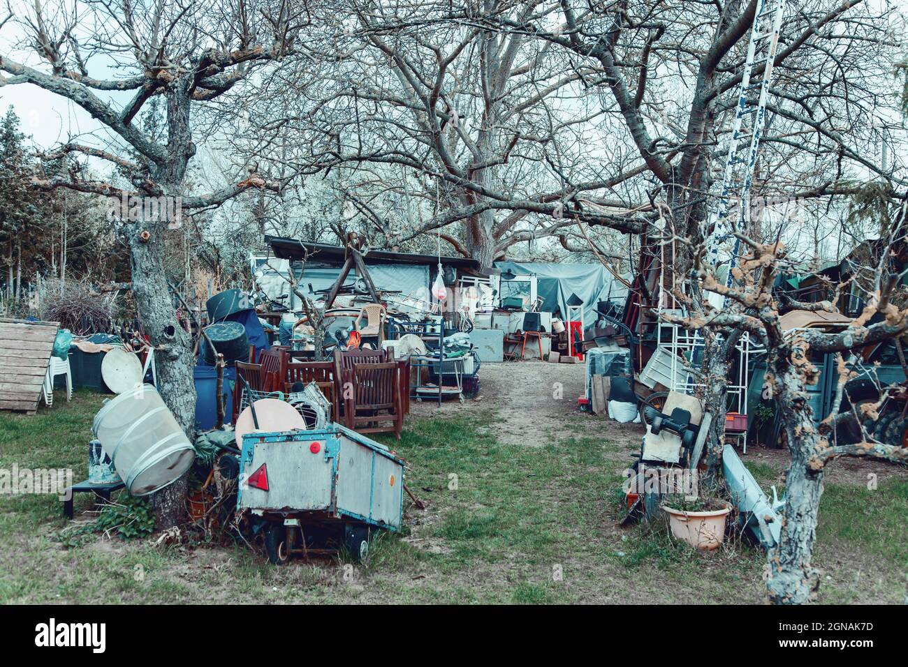 Collecting things garden hi-res stock photography and images - Alamy