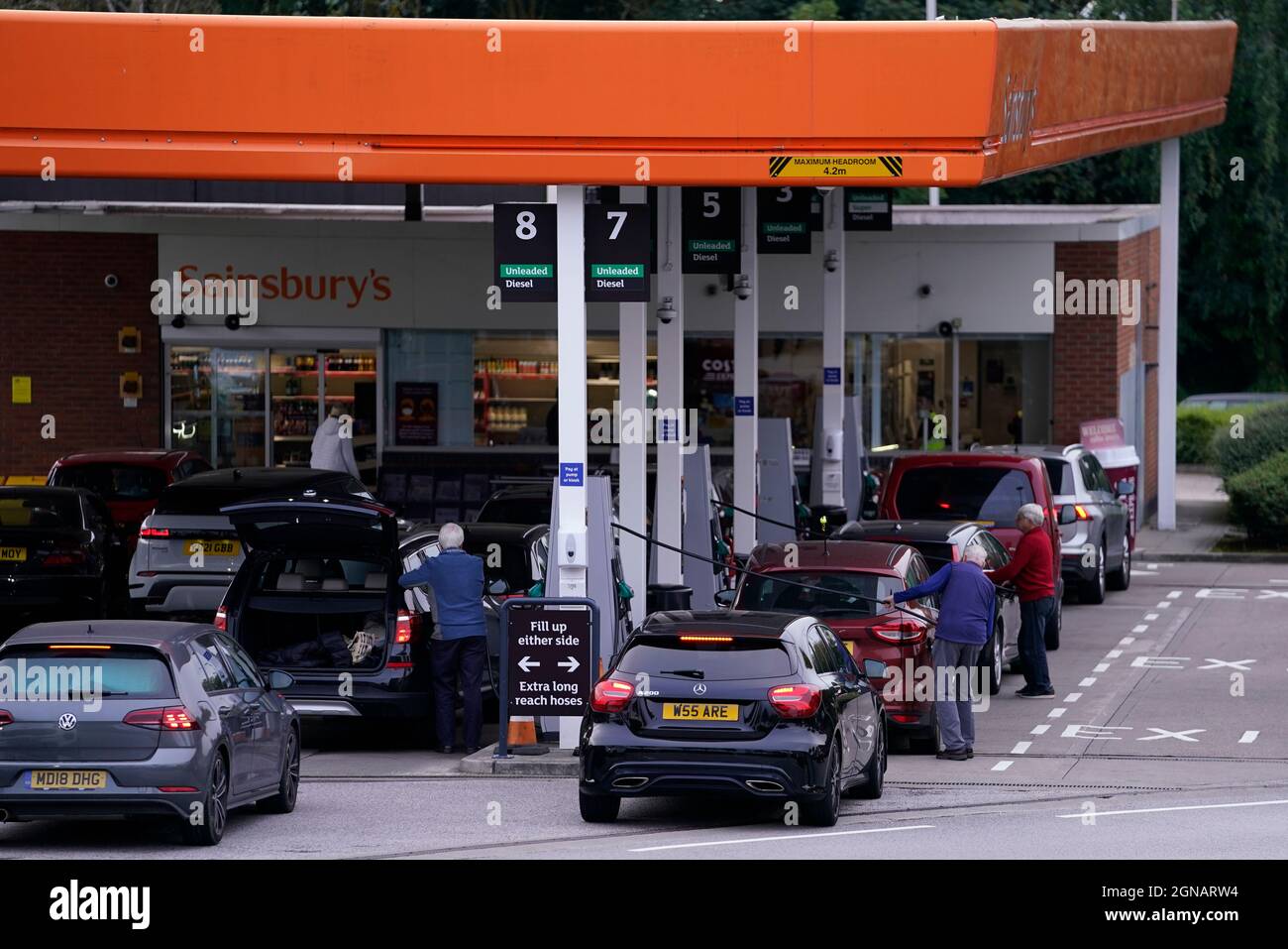 Tesco filling station closed hi-res stock photography and images - Alamy