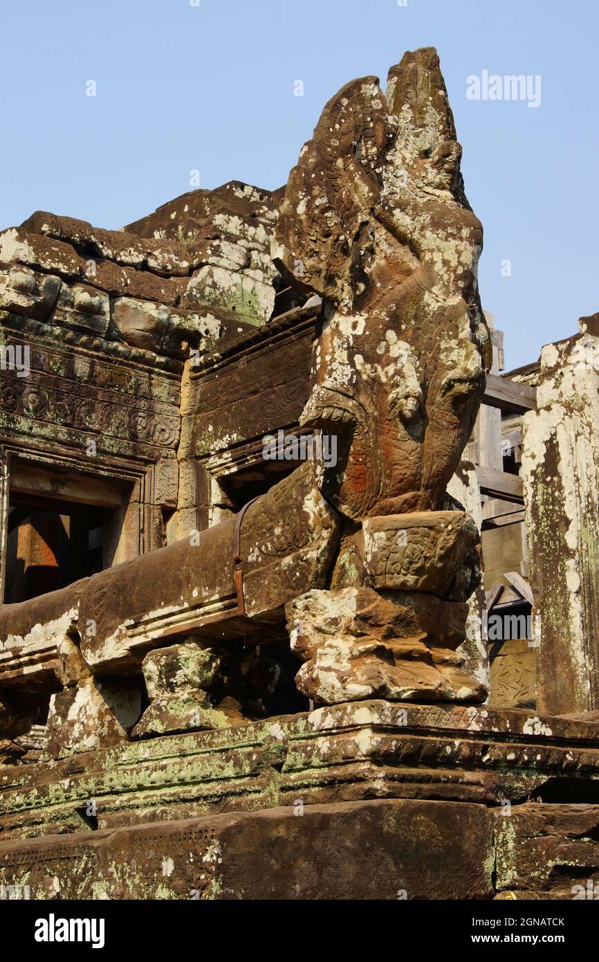 Ancient temple moss covered ruins hi-res stock photography and images ...
