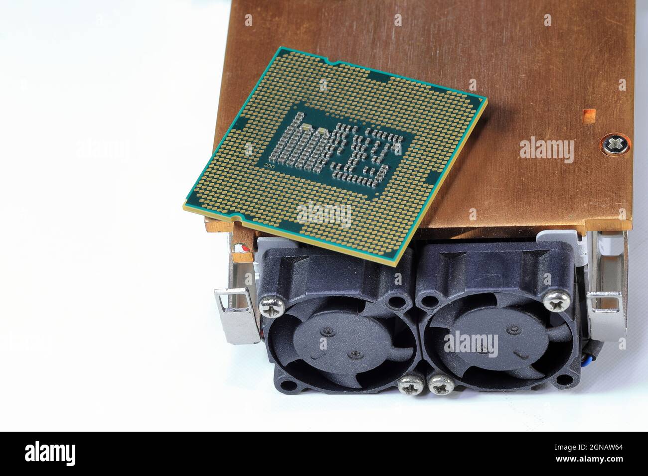 Close up Hight performance CPU with active Aluminum and copper heatsink ...