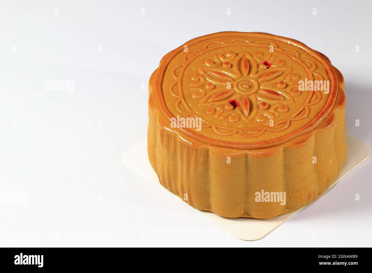Moon cake for Mid Autumn Festival, Traditional Chinese food isolated on ...