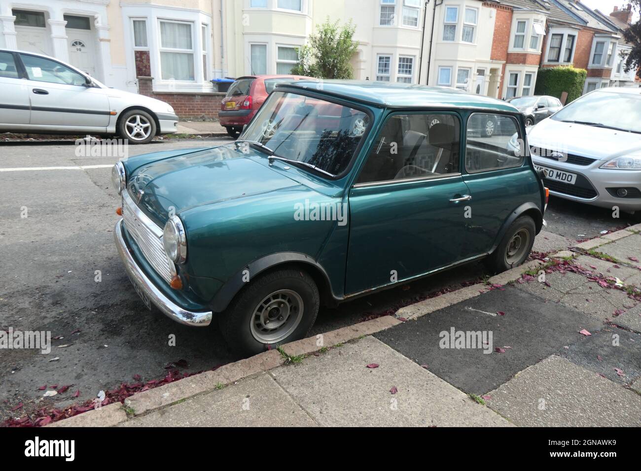 Old Green Mini car Northampton cooper S style fashion tiny little size ...