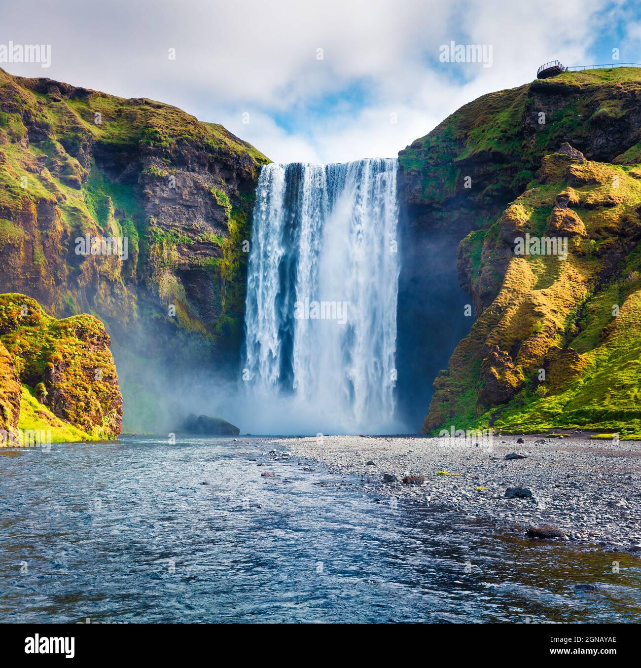 Splendid summer view of huge Skogafoss Waterfall on Skoga river ...