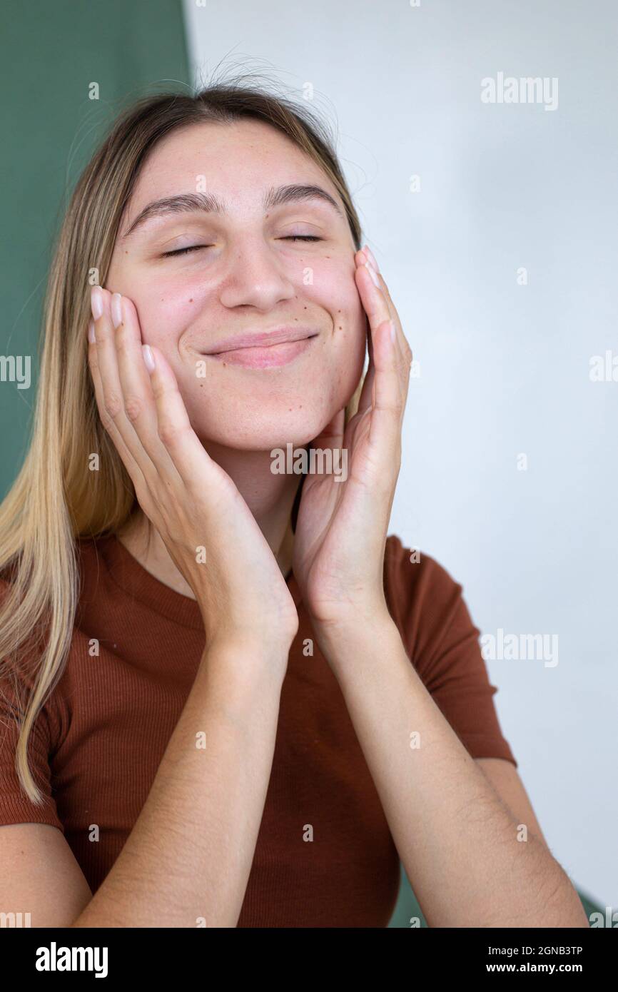 Partially closed eye hi-res stock photography and images - Alamy