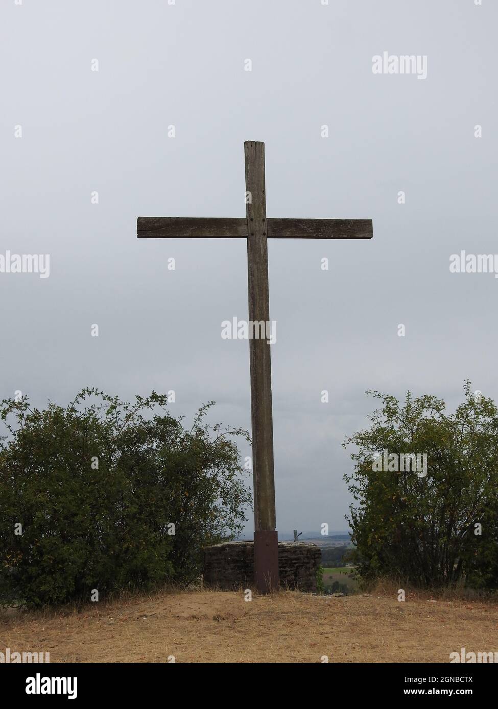 Easter christian wooden cross hi-res stock photography and images - Alamy