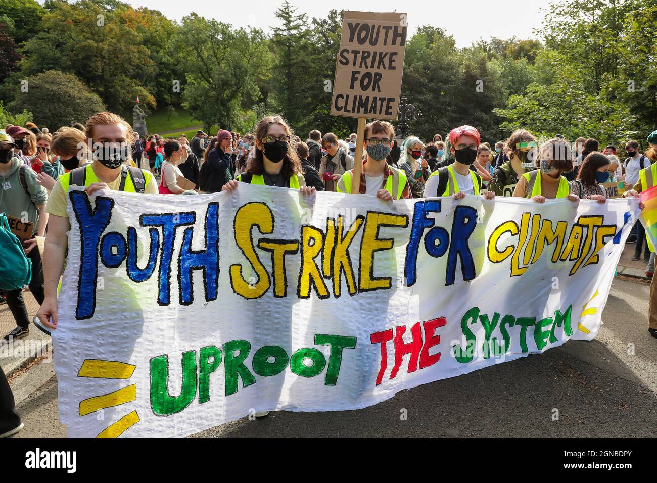 Glasgow, UK. 24th Sep, 2021. "FRIDAYS FOR FUTURE SCOTLAND", a multi campaign organisation ...