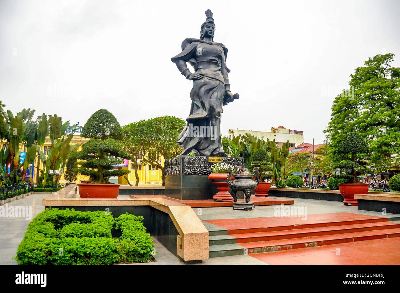 Le Chan statue in Hai Phong city northern Vietnam Stock Photo - Alamy