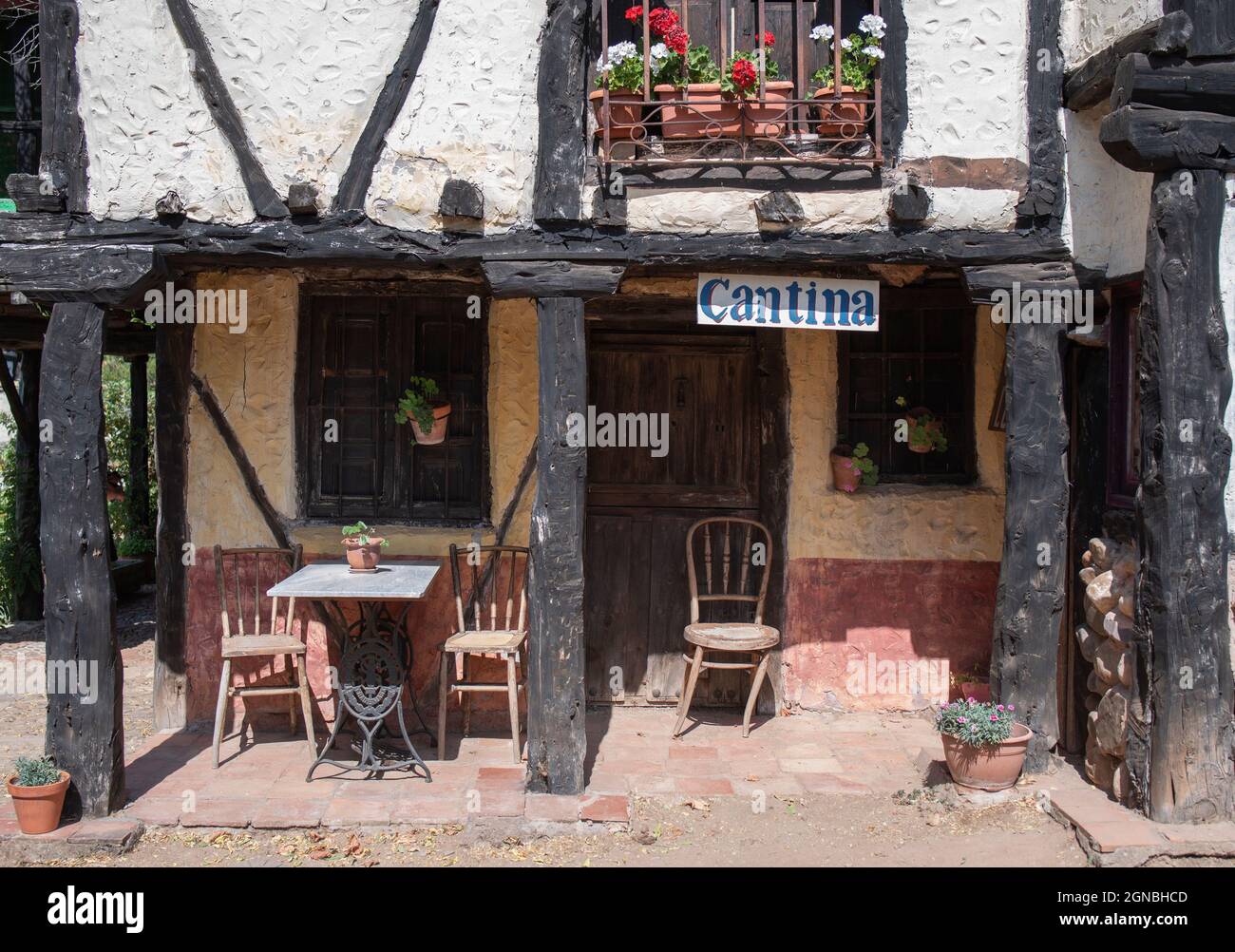 Run down pub exterior hi-res stock photography and images - Alamy
