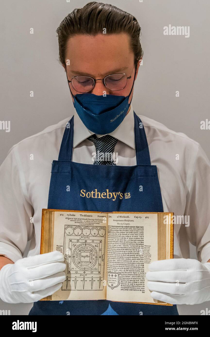 London, UK. 24th Sep, 2021. Scot, Reginald, A serious debunking ...