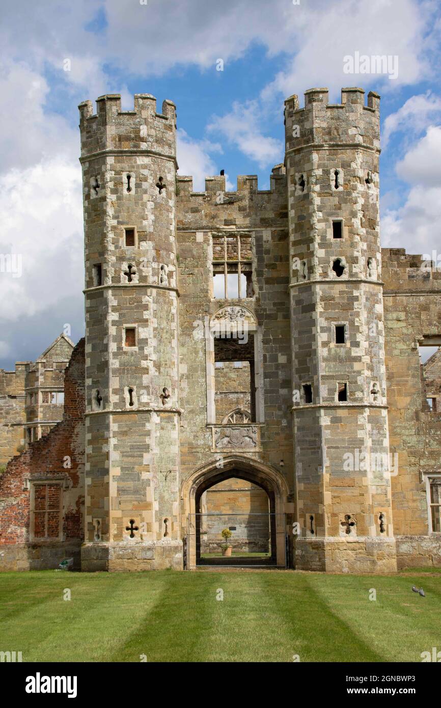 The Cowdray Heritage Ruins one of England's most important early Tudor ...