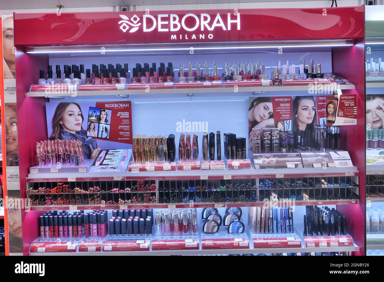Beauty products on display hi-res stock photography and images - Alamy