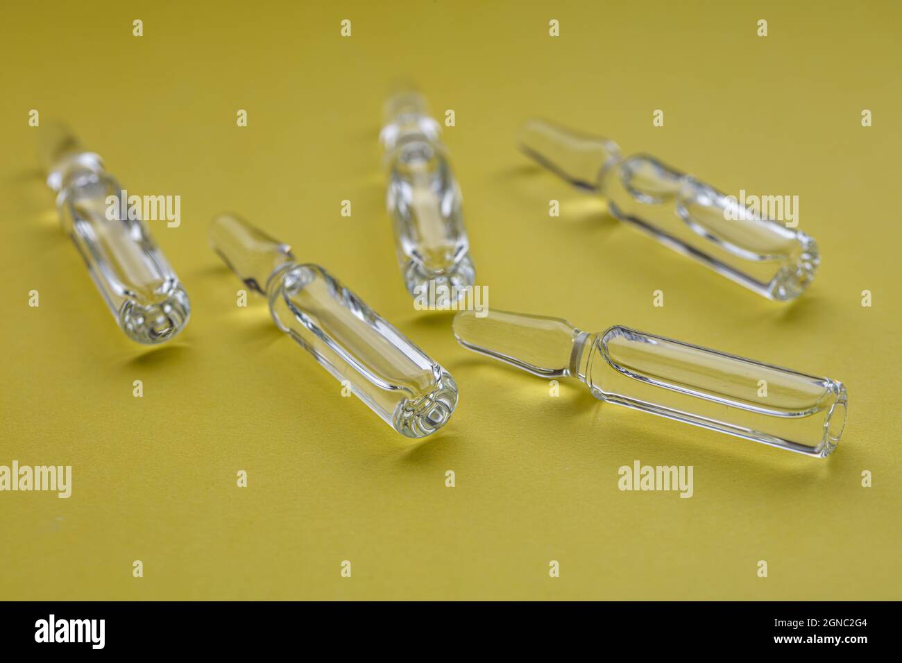 Glass medical ampoules for injection. Ampoules with vaccine, medicine ...