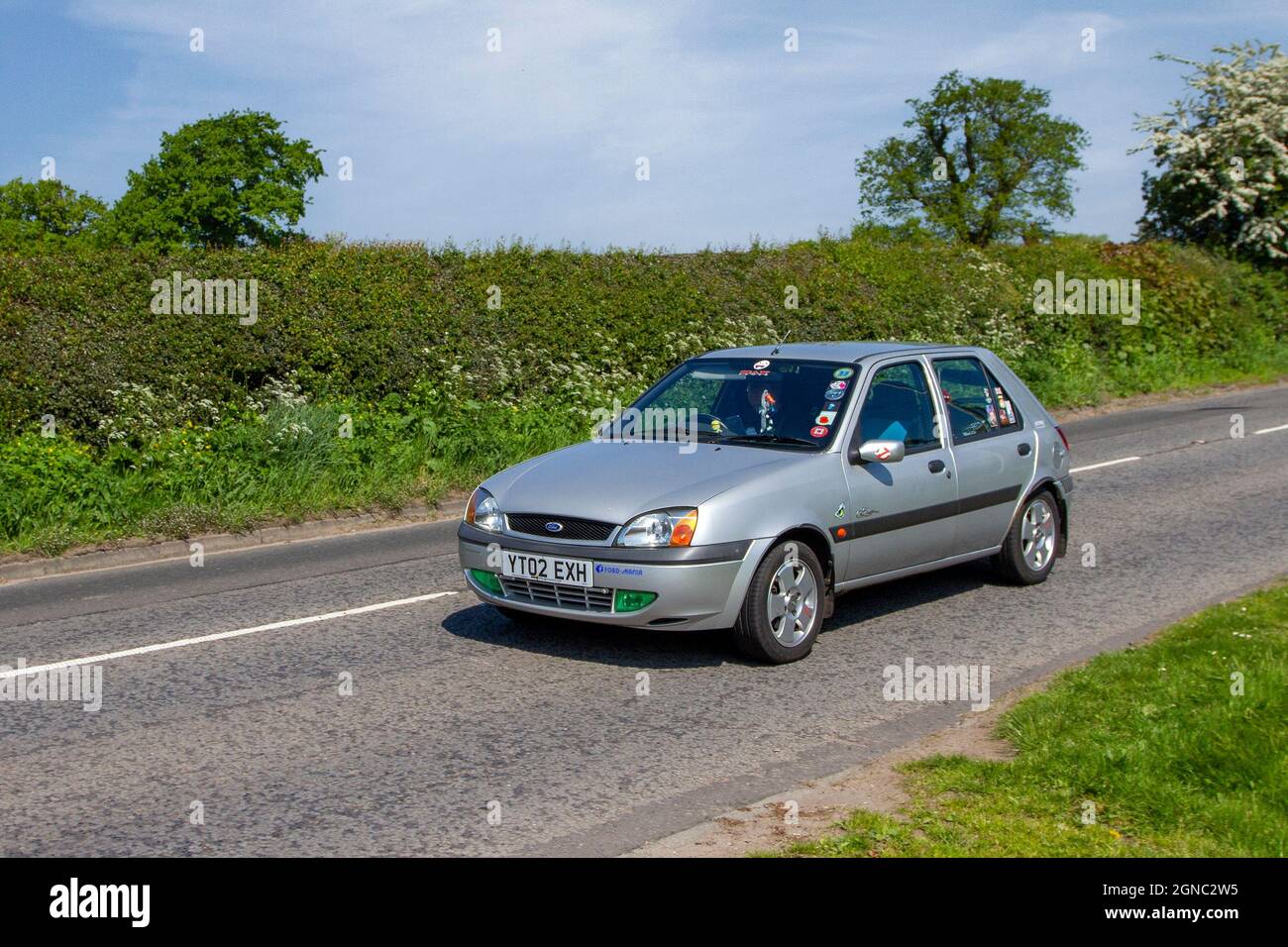 2002 ford fiesta 1 25 freestyle 3 door hatchback hi-res stock ...