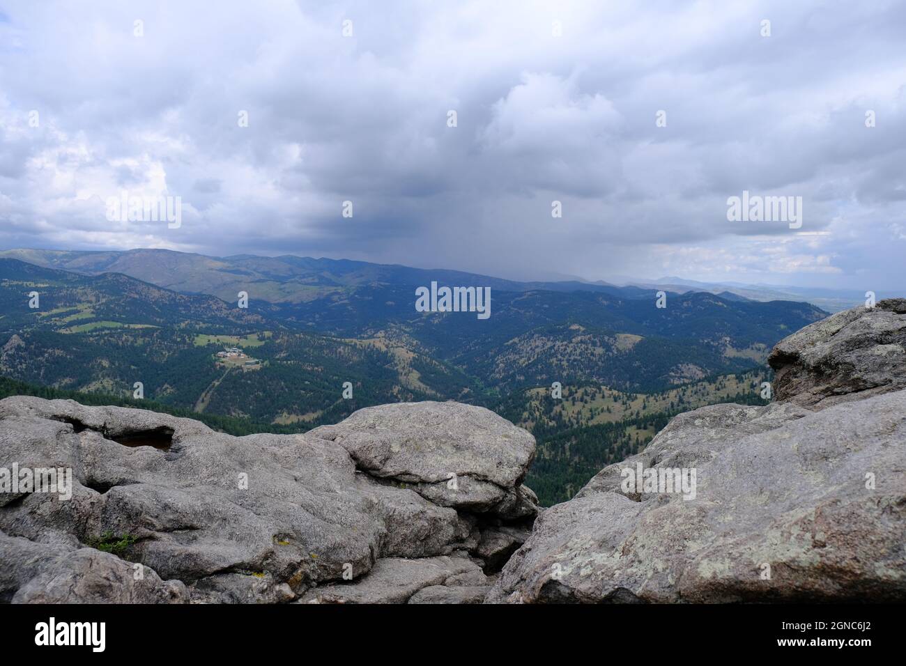 Flagstaff mountain boulder hi-res stock photography and images - Alamy