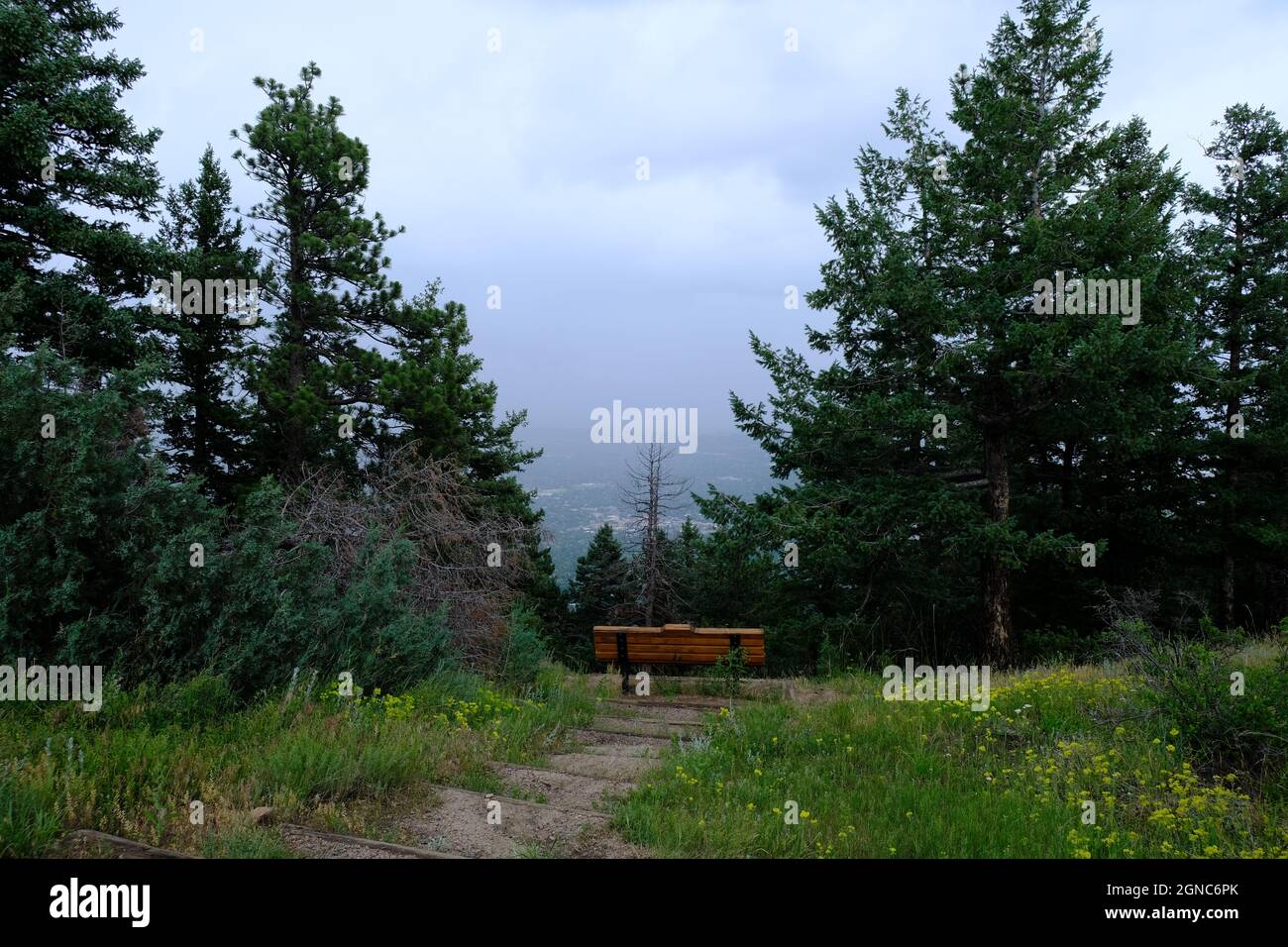 Flagstaff mountain boulder hi-res stock photography and images - Alamy