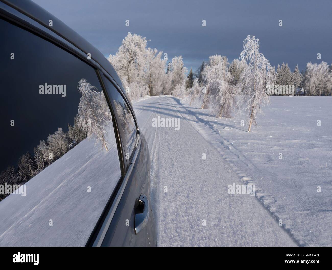 Car windows closed hi-res stock photography and images - Alamy