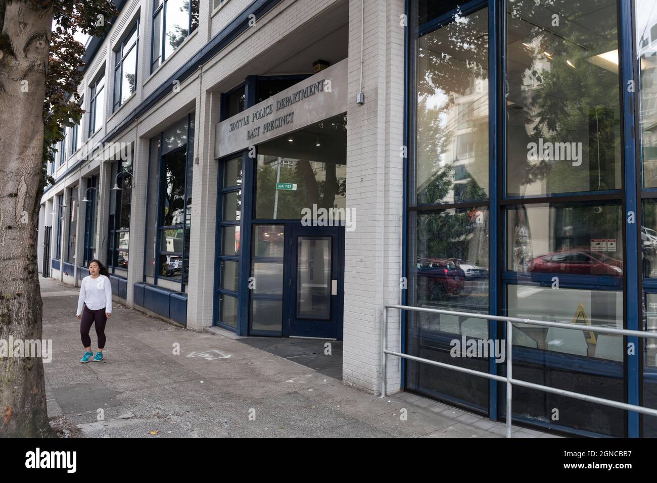 Seattle, USA. 22 Sep, 2021. Boards removed from the East Precinct in ...