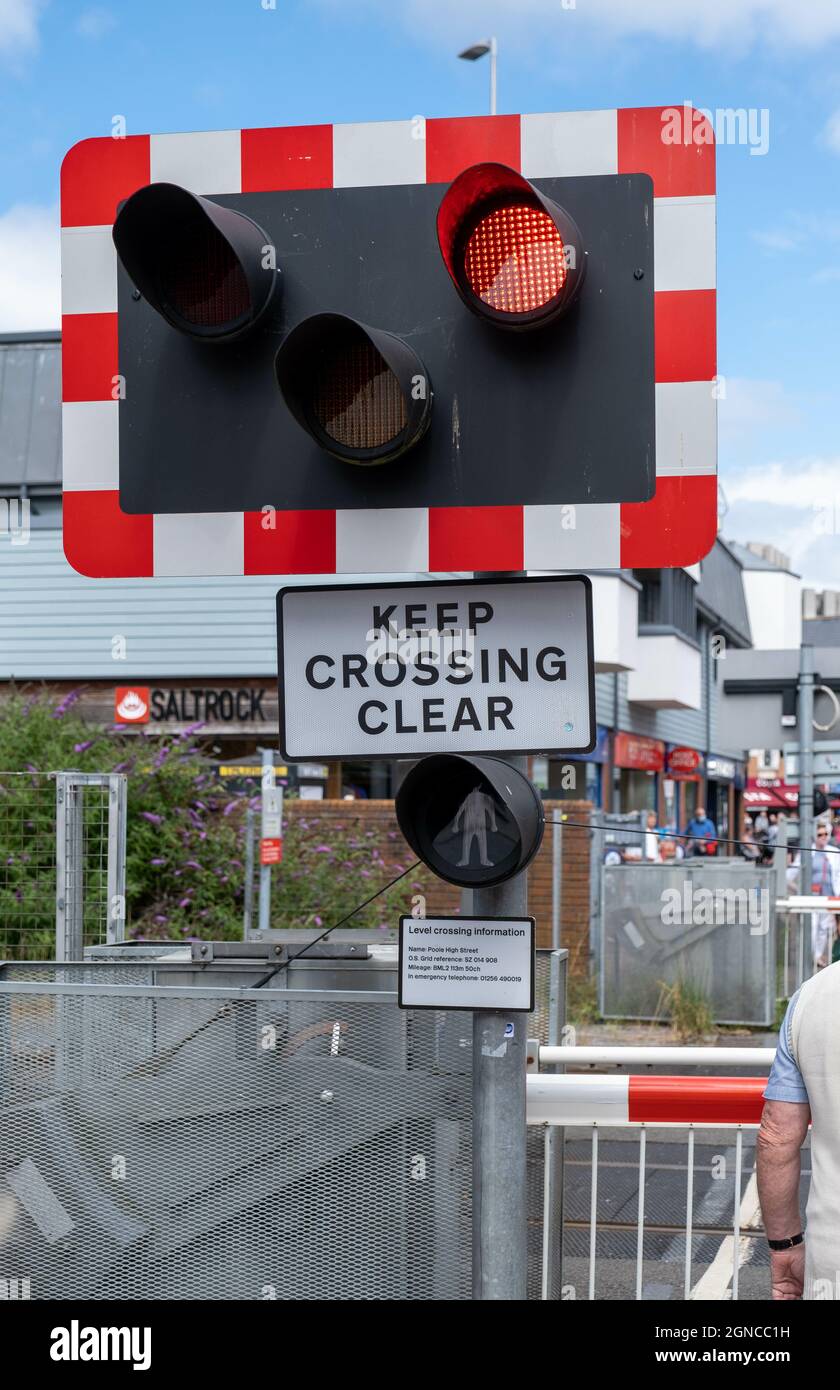 Poole railway station hi-res stock photography and images - Alamy