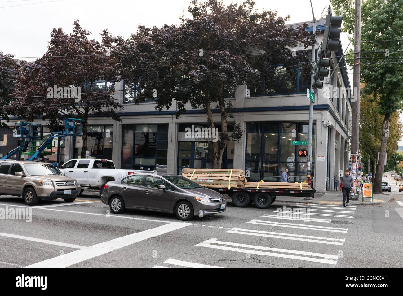 Seattle, USA. 22 Sep, 2021. Boards removed from the East Precinct in ...