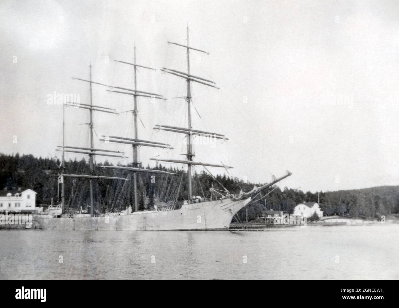 The four-masted steel barque Hougomont, berthed, circa 1928 Stock Photo ...