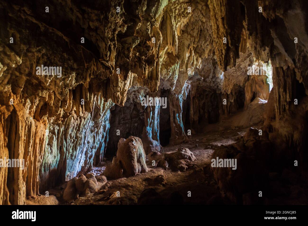 Karst limestone cave structure hi-res stock photography and images - Alamy