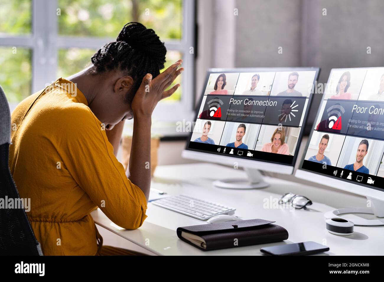 Connection problems hi-res stock photography and images - Alamy