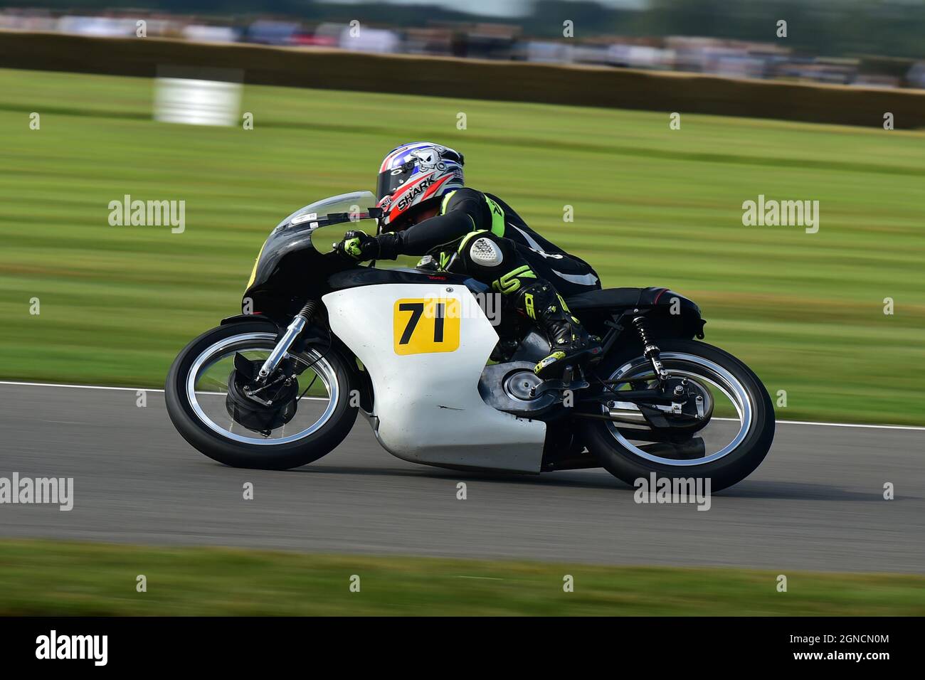 Mark Parrett, Howie Mainwaring-Smart, Norton Manx 30M, Barry Sheene ...
