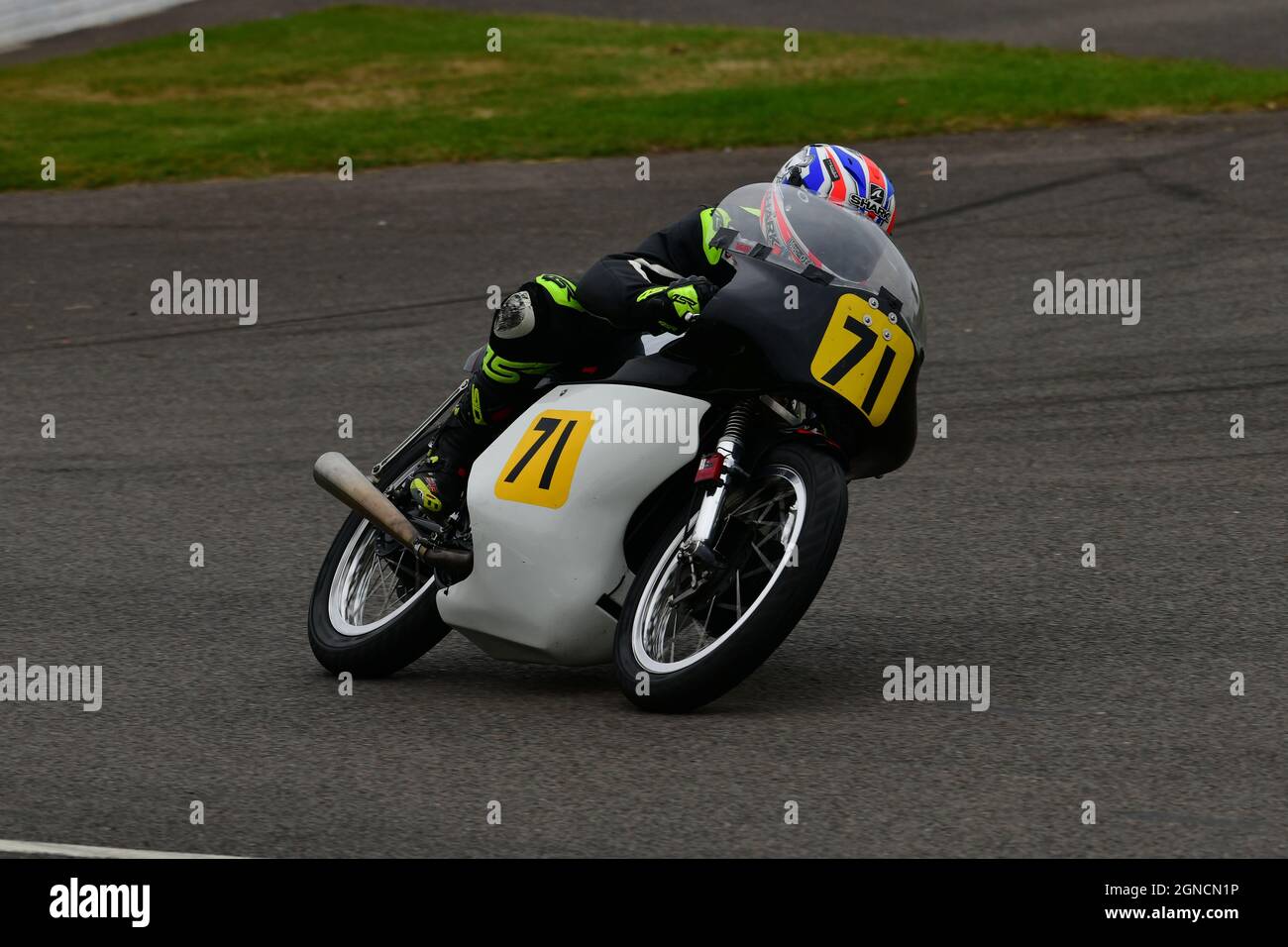 Mark Parrett, Howie Mainwaring-Smart, Norton Manx 30M, Barry Sheene ...