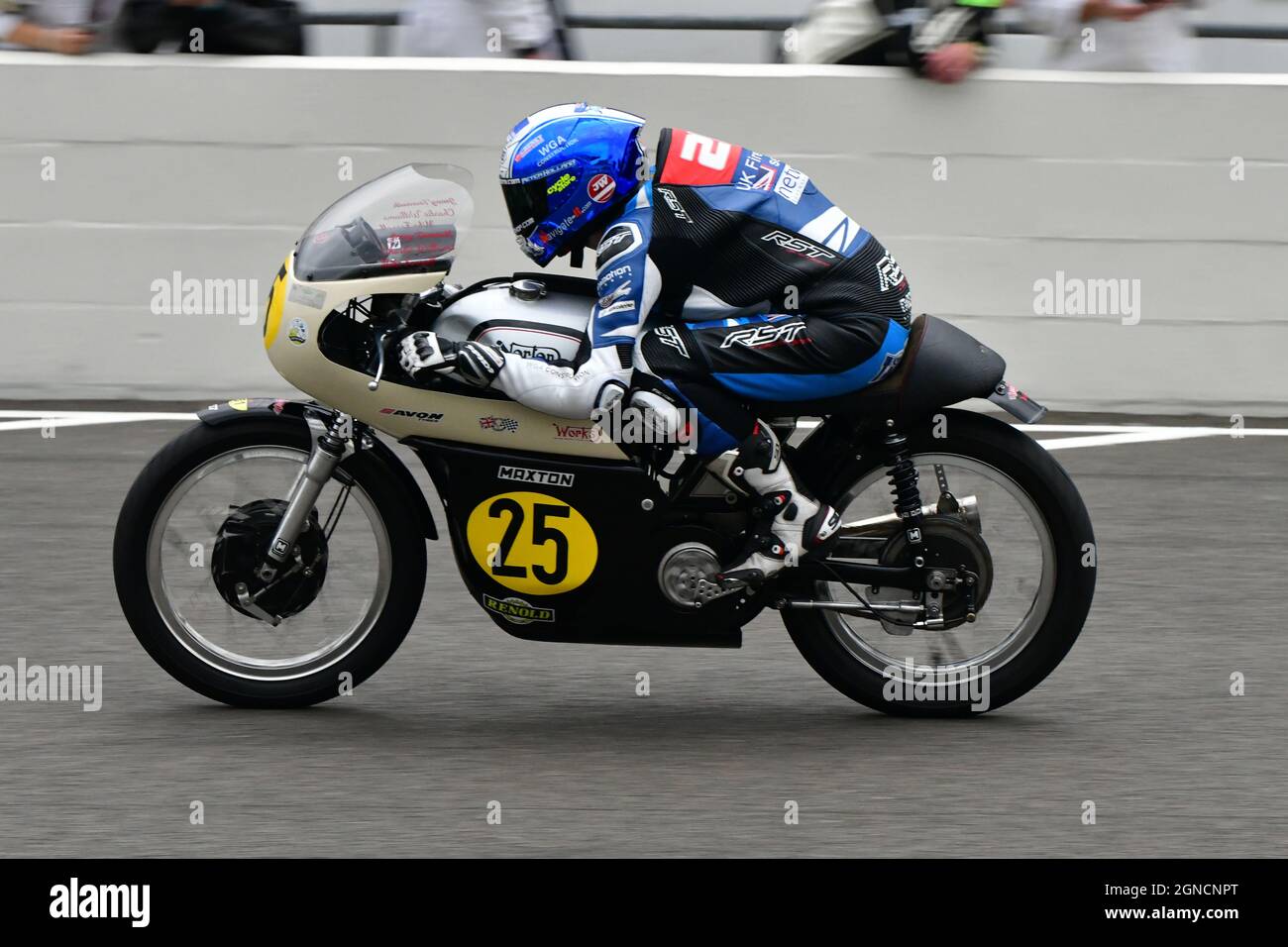Jenny Tinmouth, Mike Farrall, Norton Manx 30M, Barry Sheene Memorial ...