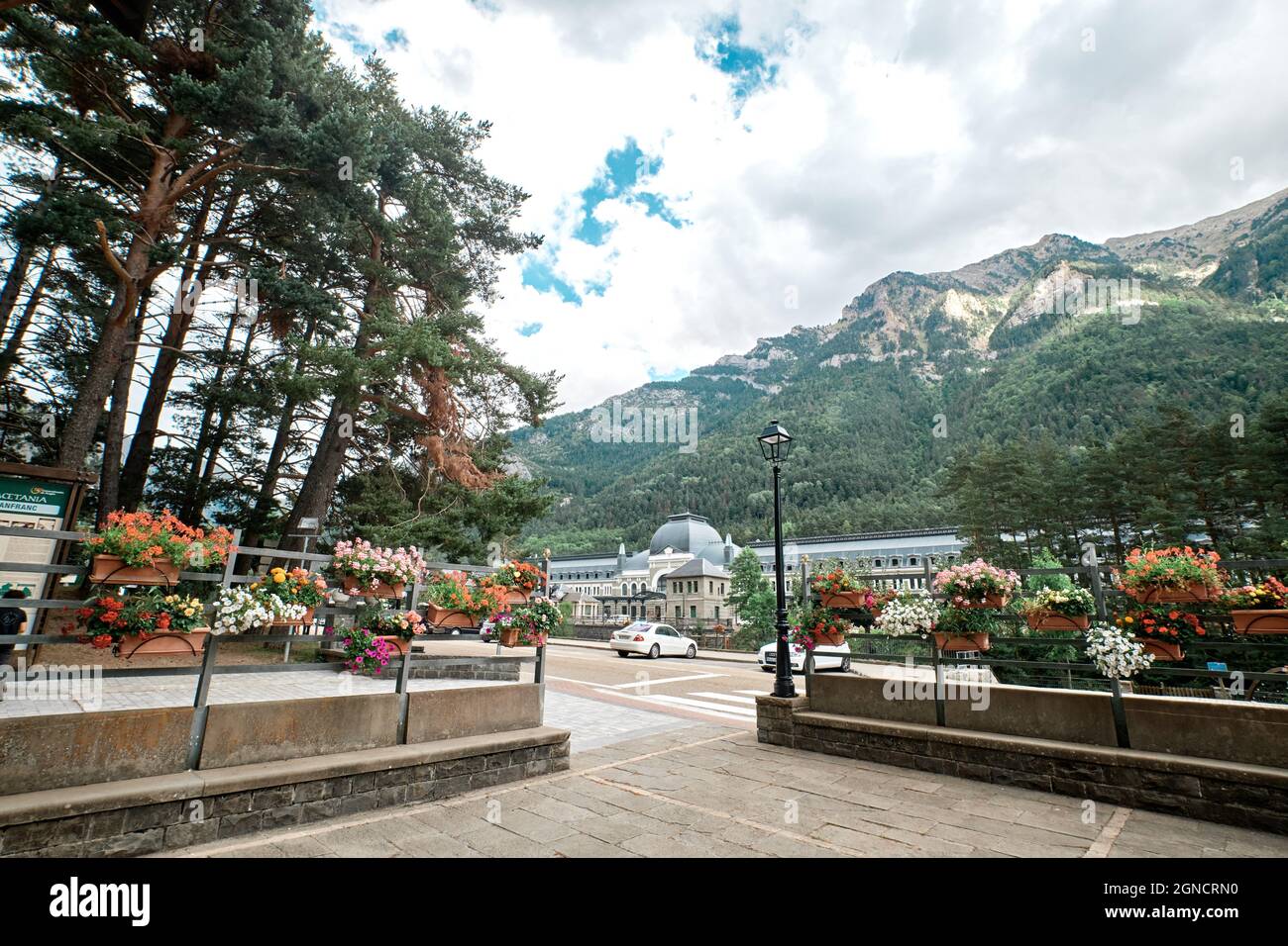 Canfranc station hi-res stock photography and images - Alamy