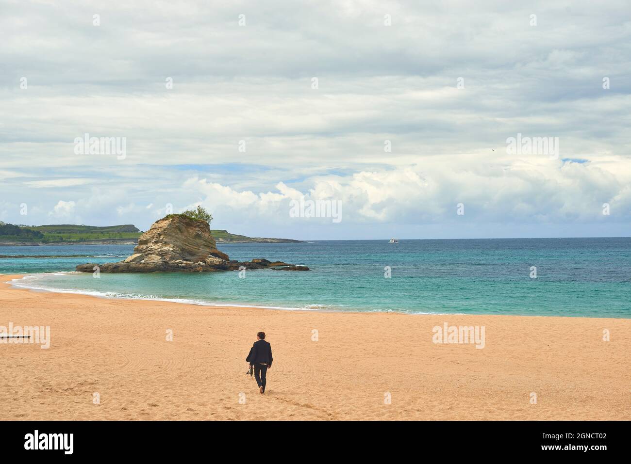 Playa del sardinero santander cantabria hi-res stock photography and ...